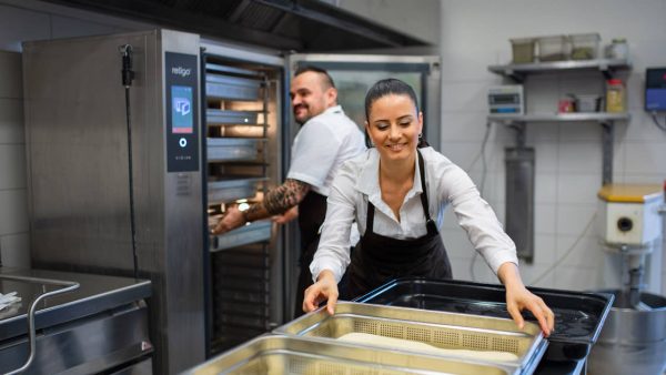 Kitchen Porters – No Weekends ♨ Jubilee Talent